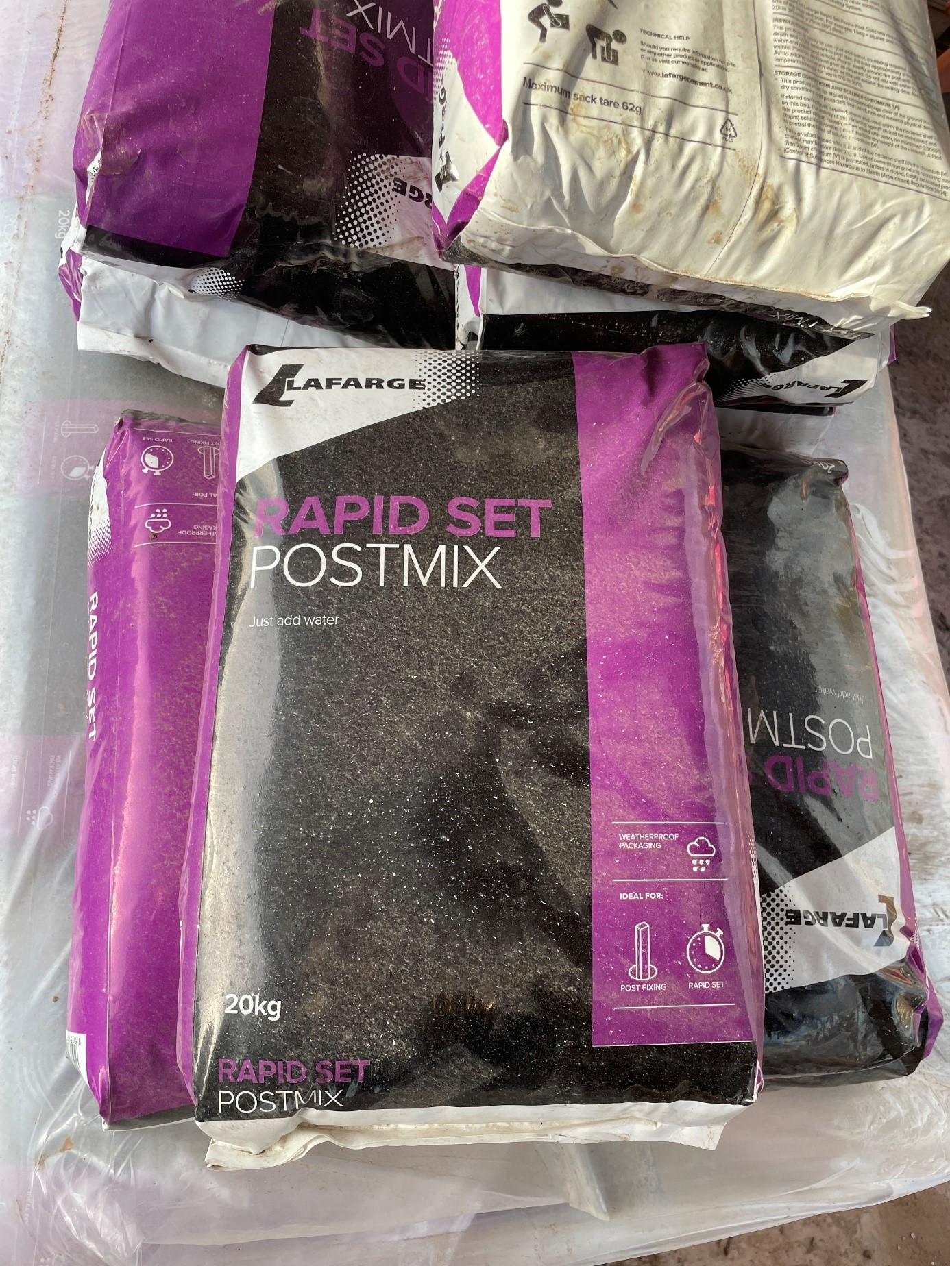 Bulk Aggregate Suppliers Newport | Crownhill Topsoil & Aggregates